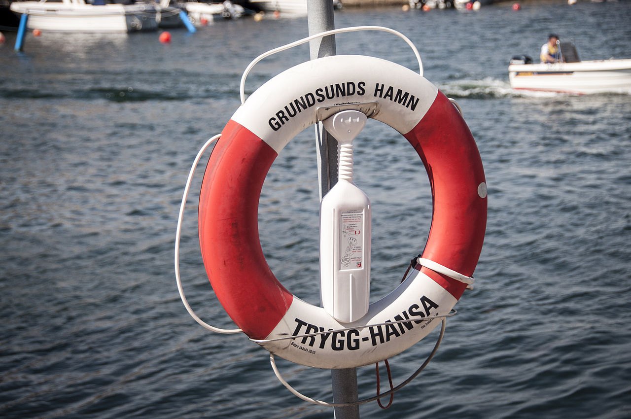 Skolbanken · Livräddning vid vatten och HLR årskurs 7