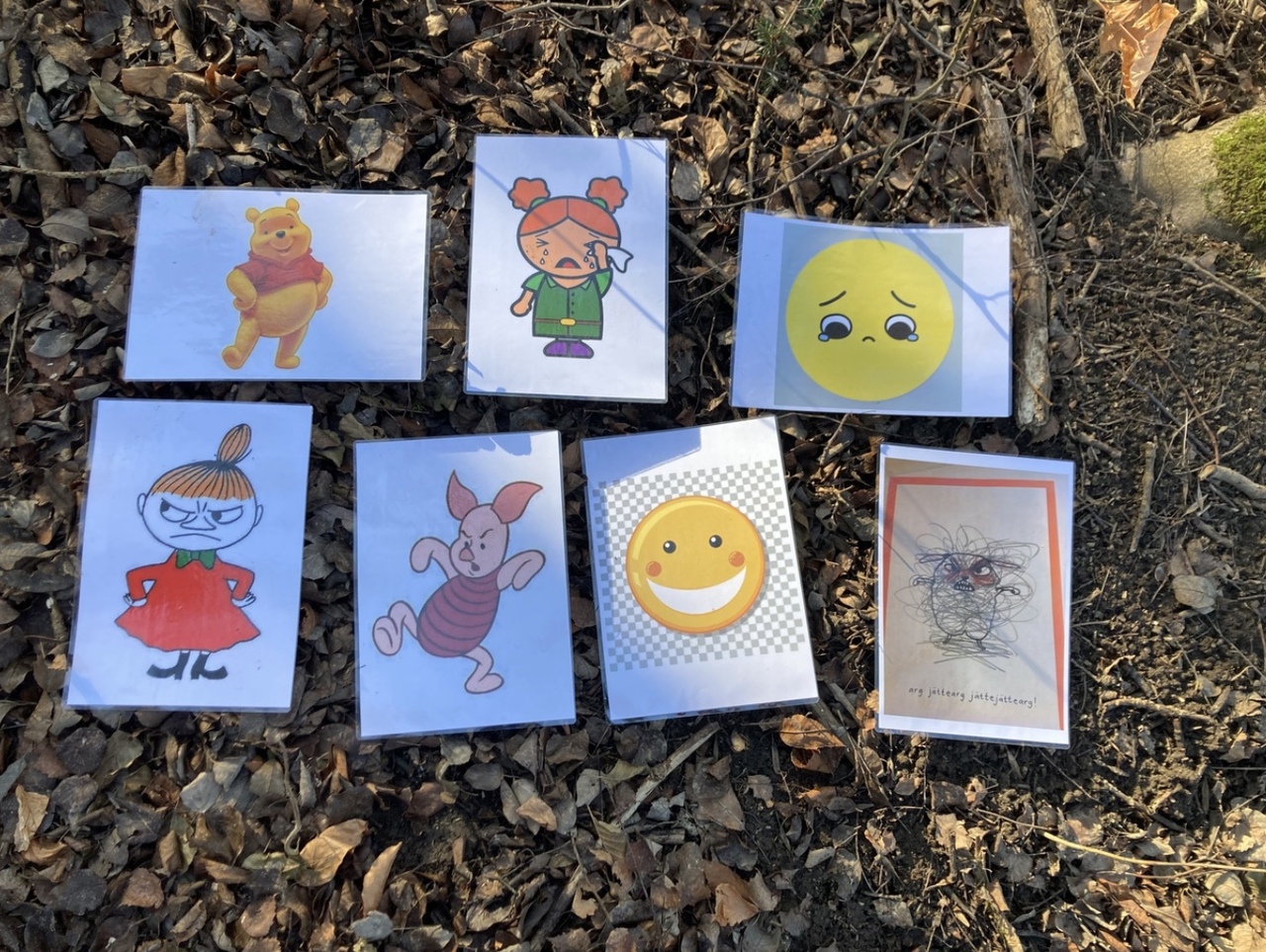 Skolbanken · Ap: Känslokort/bilder - samtala, härma