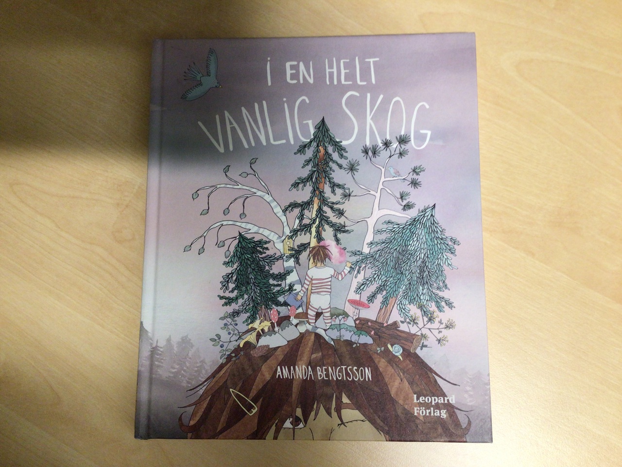 Skolbanken · I en helt vanlig skog