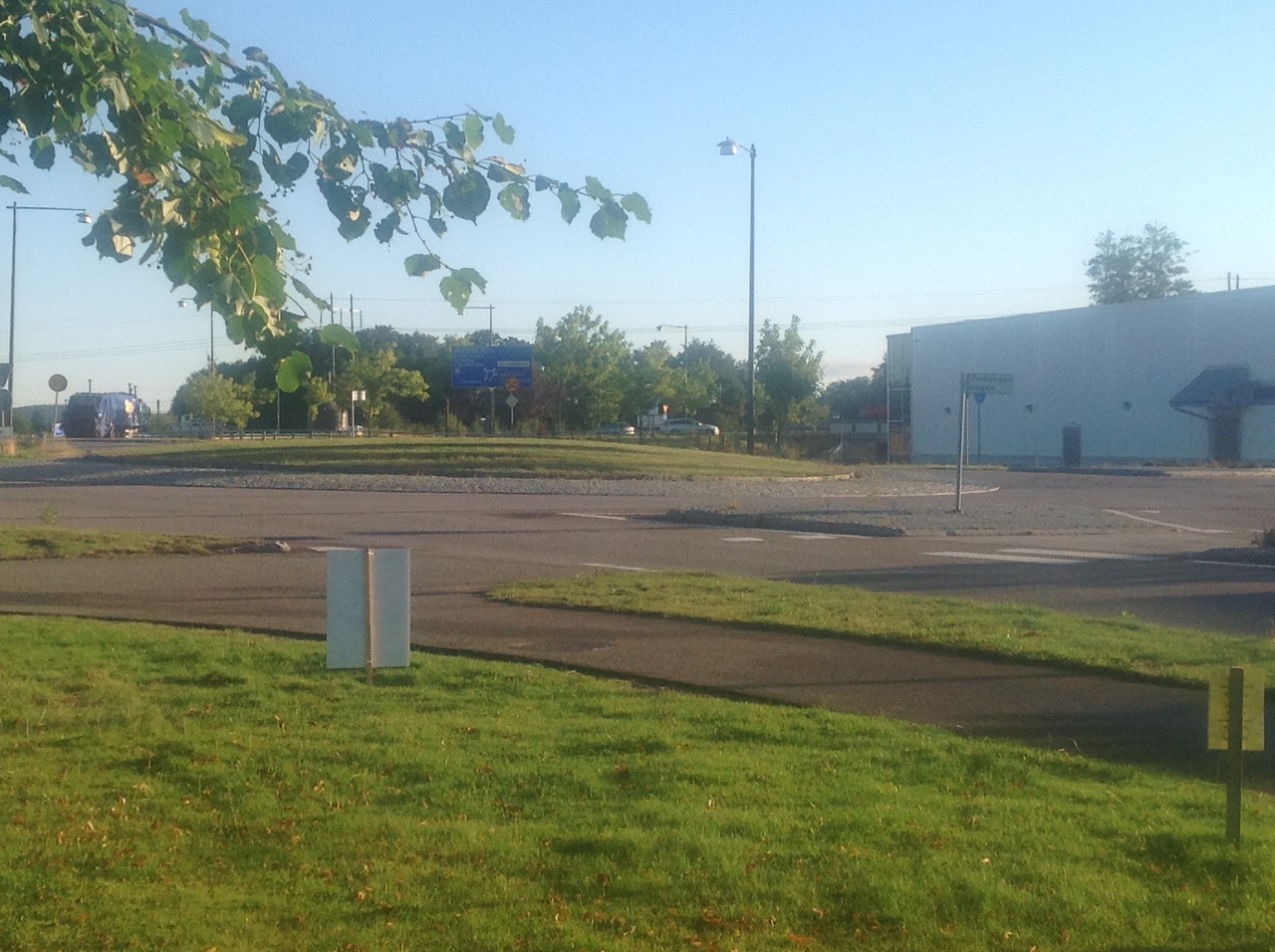 Skolbanken · Rondellen och Bildanalys skulptur