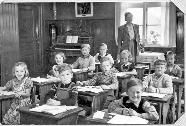 Skolbanken · Landvetter förr och nu åk 3