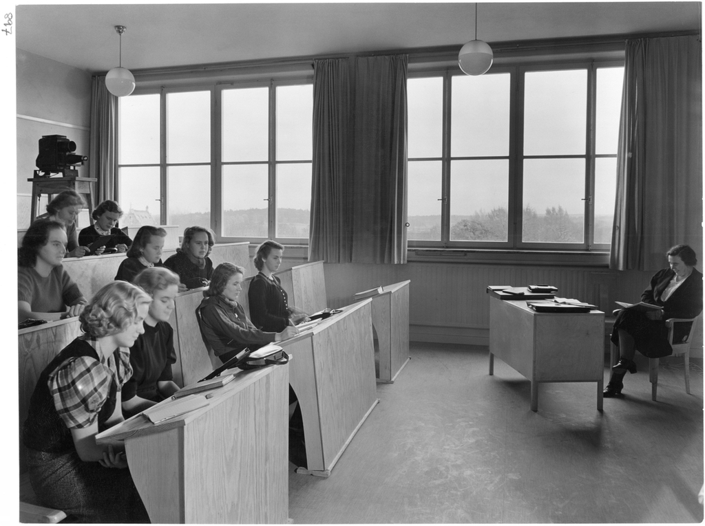 Skolbanken · Kapitel 2. Kunskap förr och nu