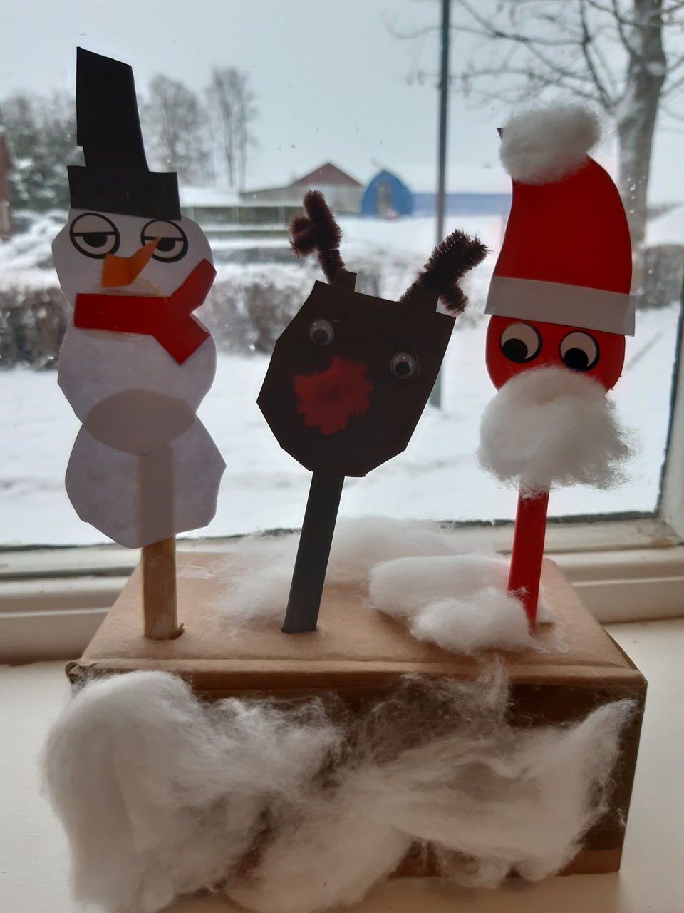 Skolbanken · Julpyssel