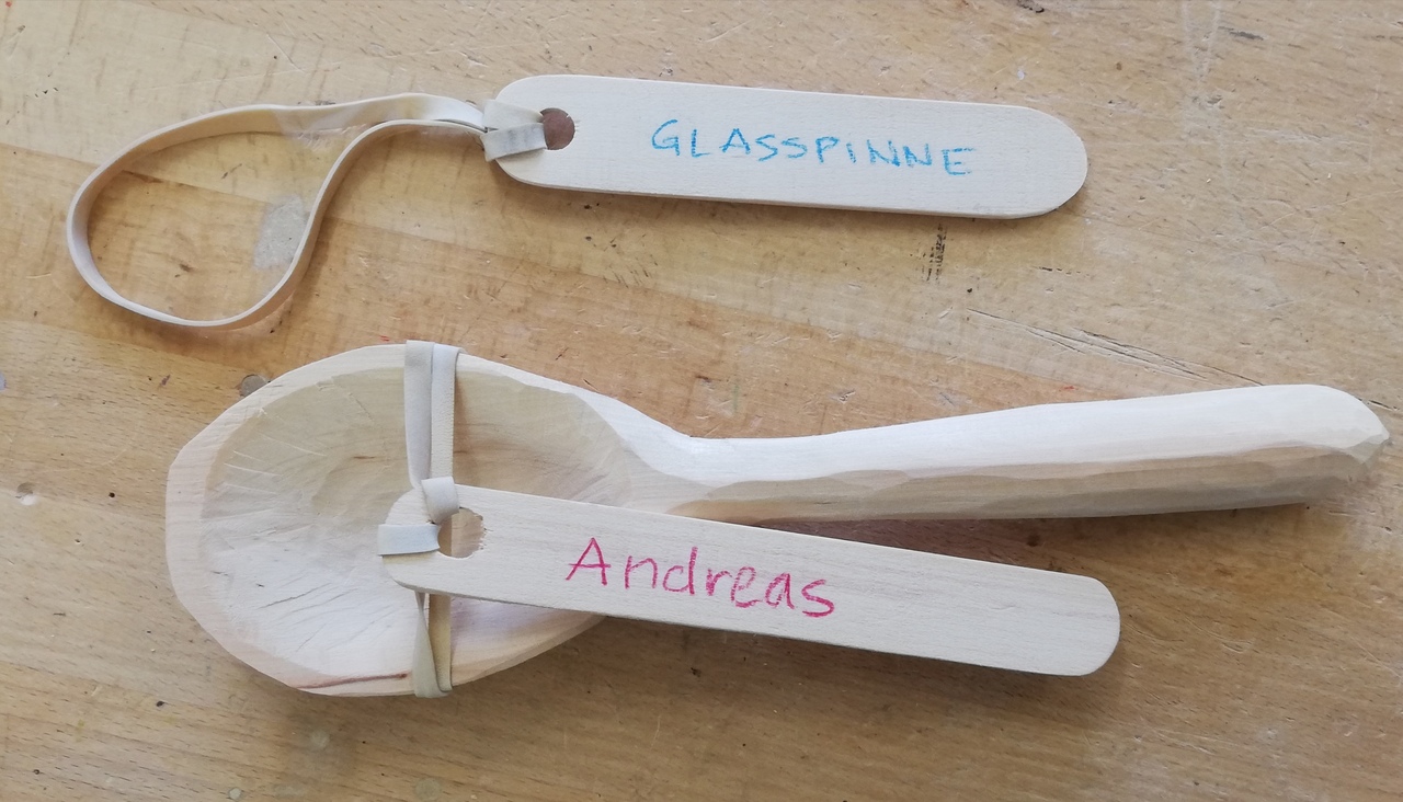 Skolbanken · 4 - Glasspinne