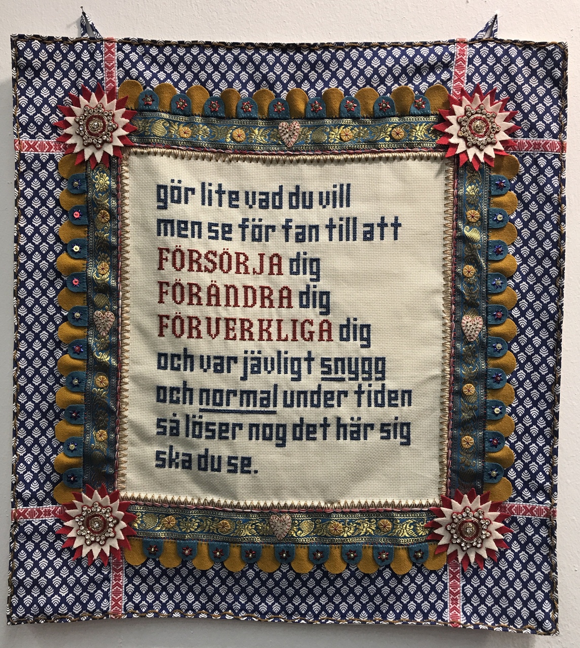 Skolbanken · År 7 Uttryck dig med broderi