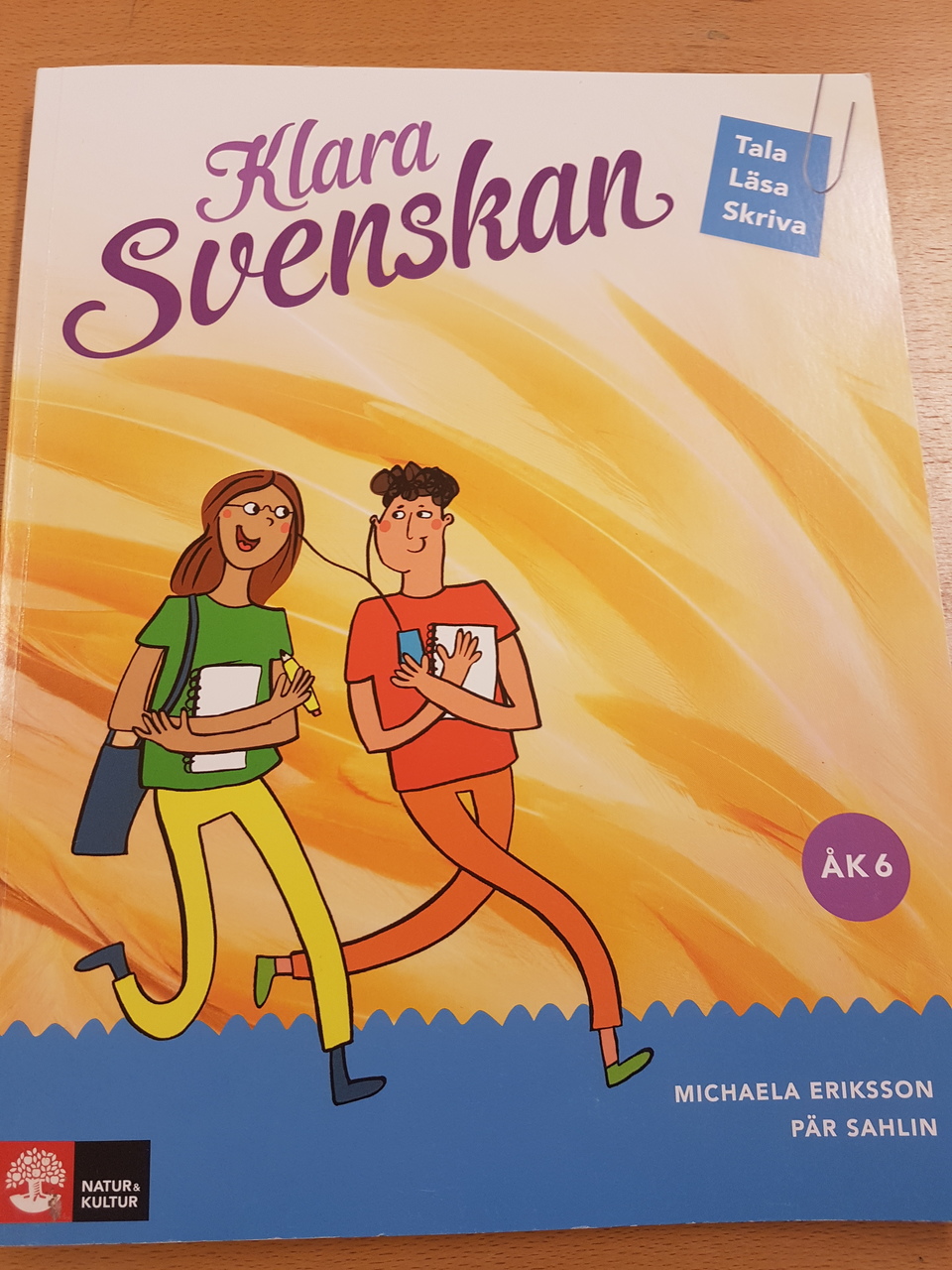 Skolbanken · Klara svenskan - Tala, Läsa, Skriva